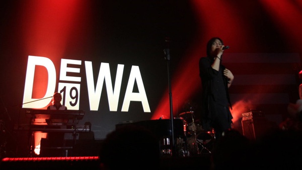 Lirik "Separuh Nafas" Dewa 19 yang Live Performance di Kuala Lumpur