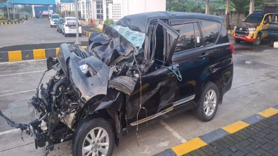 Mobil Anggota DPR Kecelakaan di Tol Pemalang, Dua Orang Tewas