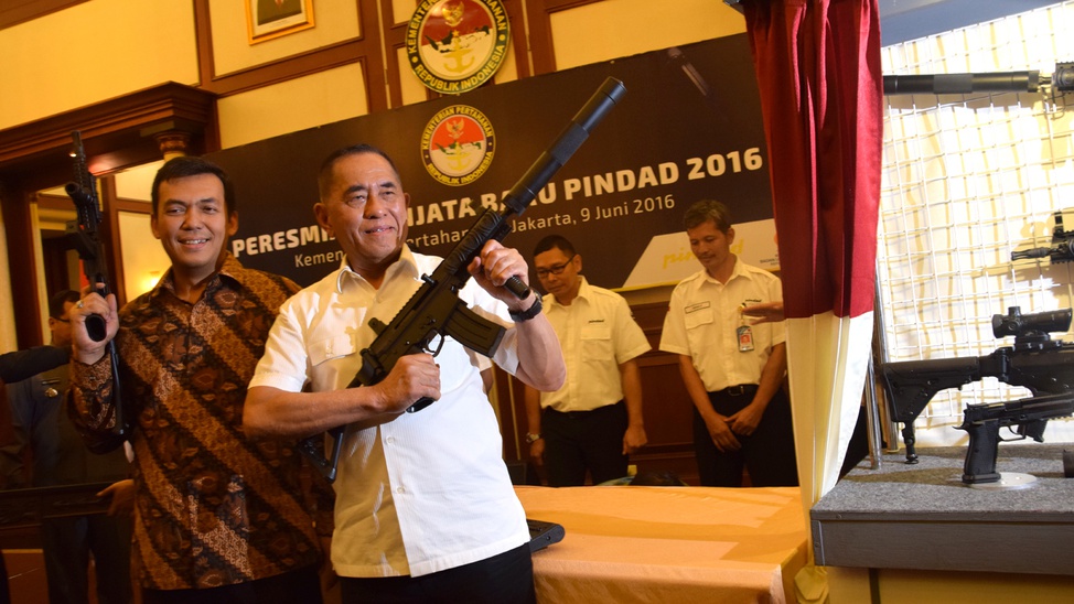 Pindad Luncurkan 4 Jenis Senjata Baru