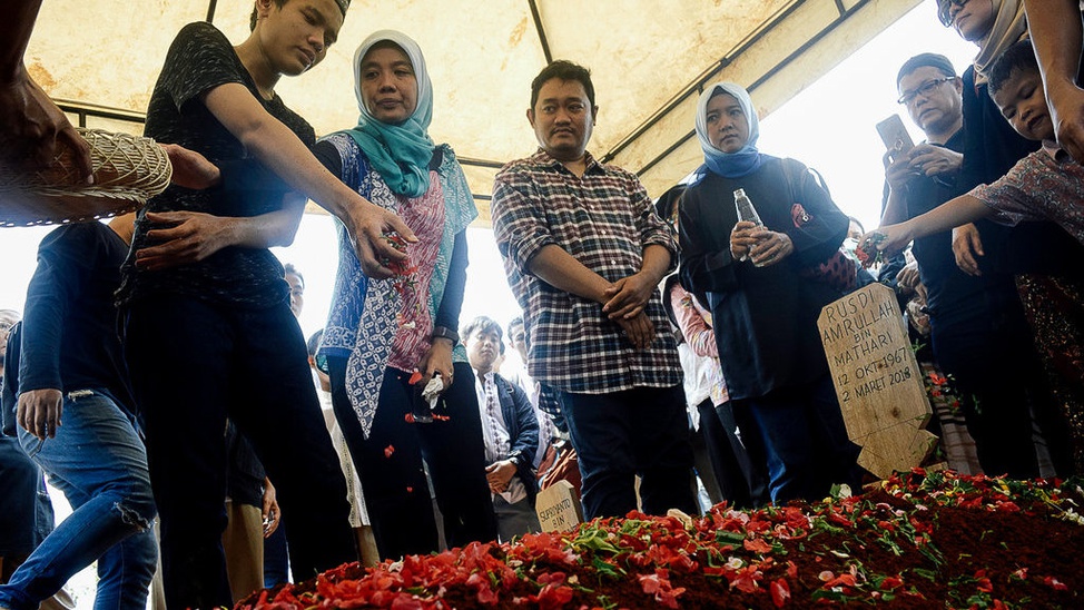 Pemakaman Wartawan Senior Rusdi Mathari