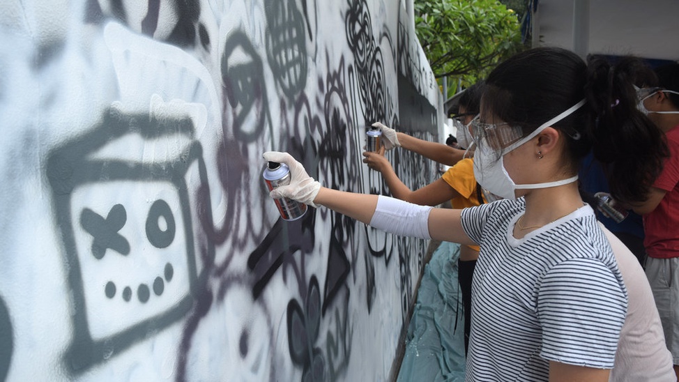 Belajar Seni Mural Bersama Darbotz