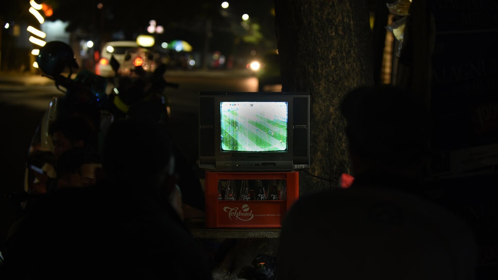 Nonton Bareng Piala Dunia 2018 Ala Kios Rokok - Foto Tirto.ID