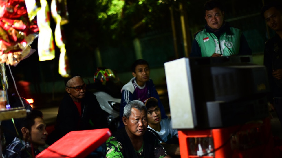 Nonton Bareng Piala Dunia 2018 Ala Kios Rokok - Foto Tirto.ID