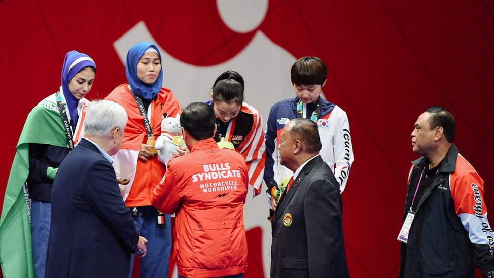Empat Atlet Indonesia Gigit Emas