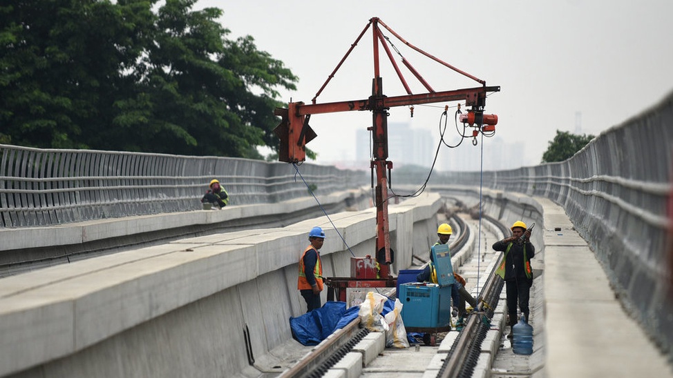 Progres Pembangunan Stasiun LRT Taman Mini - Foto Tirto.ID