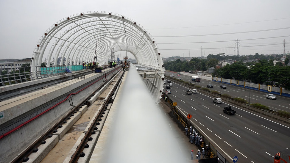 Progres Pembangunan Stasiun LRT Taman Mini - Foto Tirto.ID