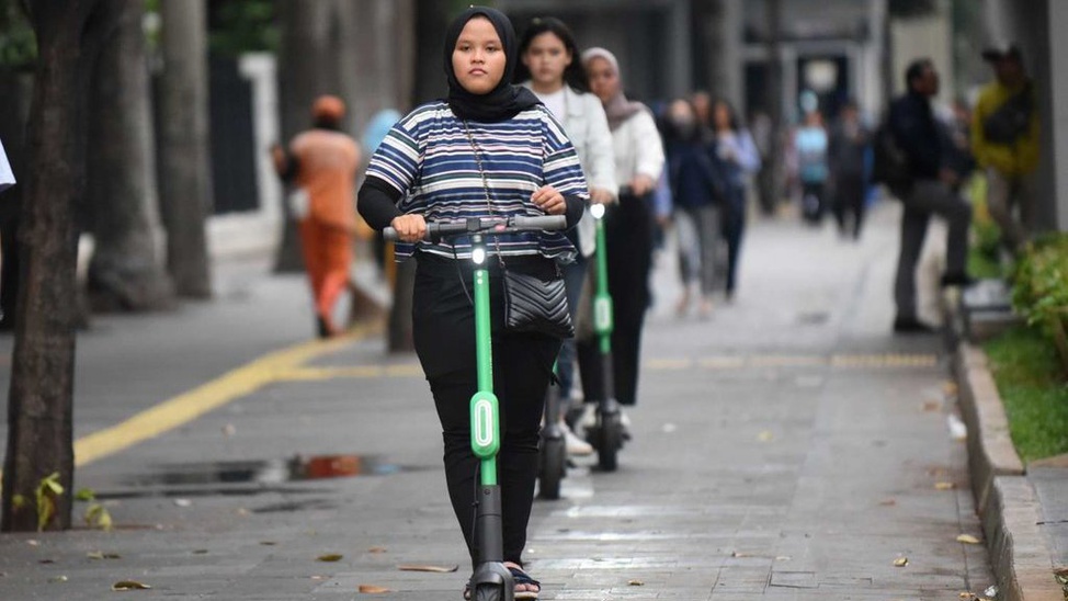 Dishub DKI Melarang Skuter Grab Wheels Mengaspal di Jalan Raya