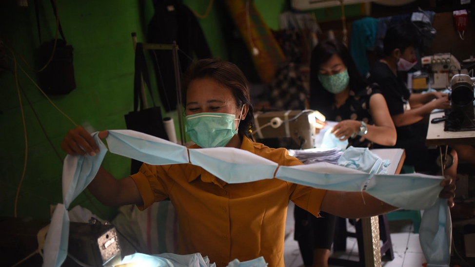 Produksi APD dan Masker