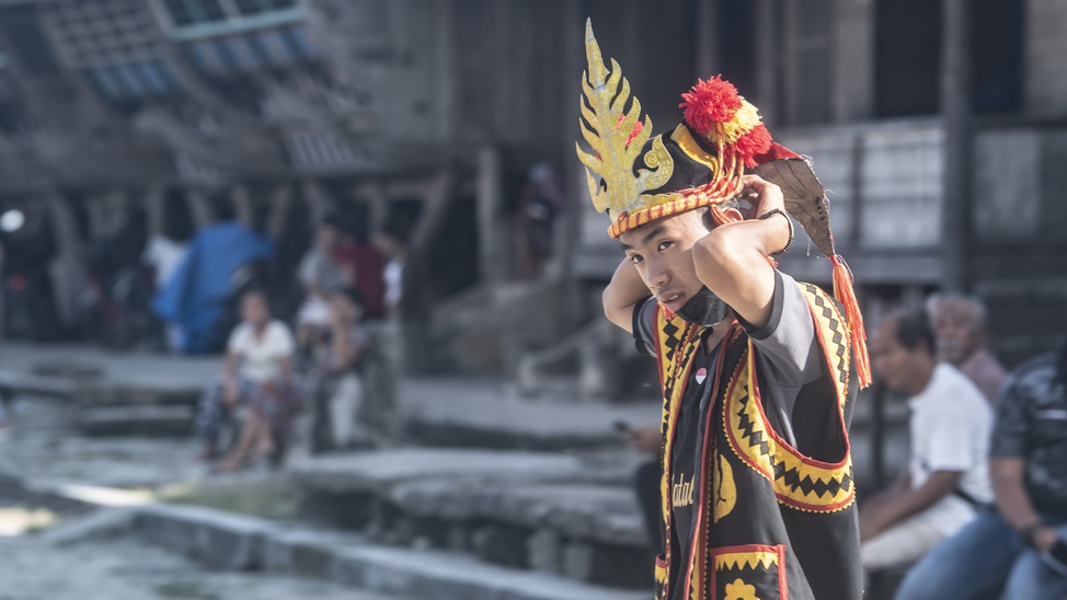 Atraksi Lompat Batu di Nias Selatan