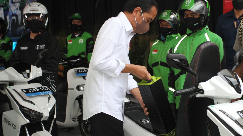 Gojek dan TBS Electrum Uji Coba Kendaraan Listrik