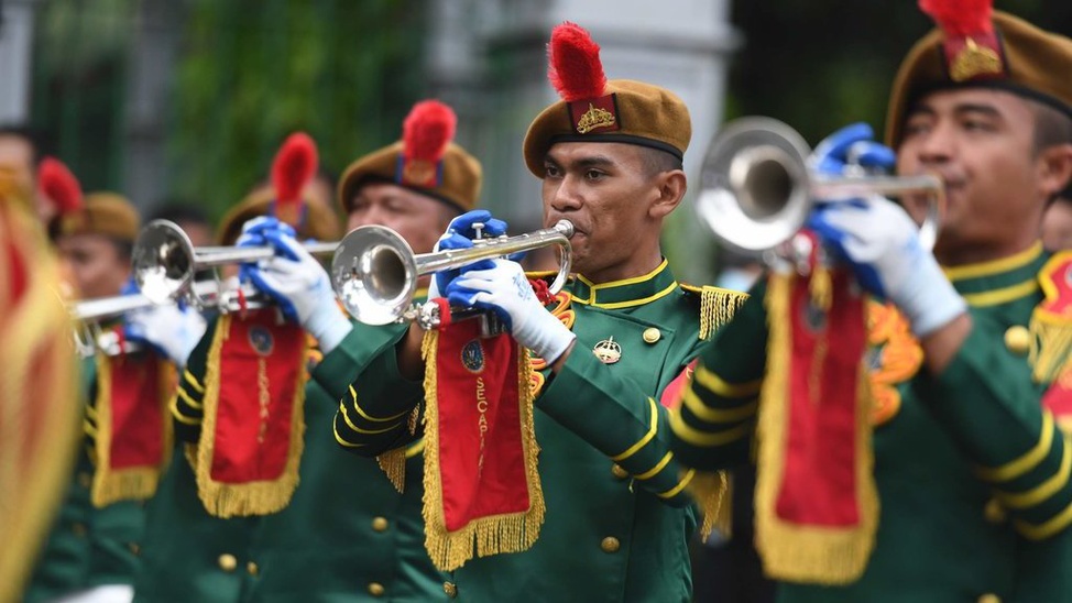 HUT ke-77 TNI Adalah Kita