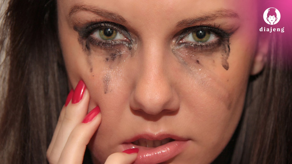8 Penyebab Makeup Luntur dan Tips Agar Tahan Lama
