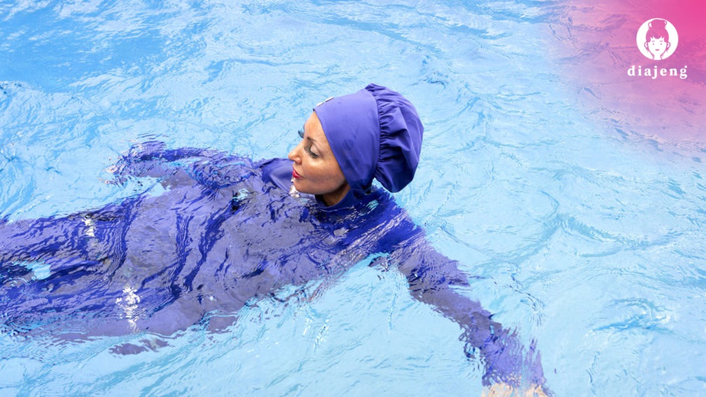 10 Rekomendasi Outfit Renang yang Hijab Friendly