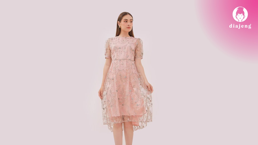 10 Model Dress Brokat Terbaru 2026 yang Simpel dan Elegan