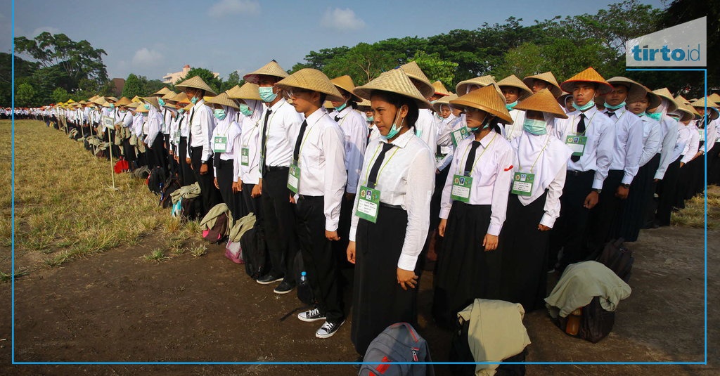 30 Contoh Yel-Yel OSPEK PKKMB untuk Mahasiswa, Semangat Maba!
