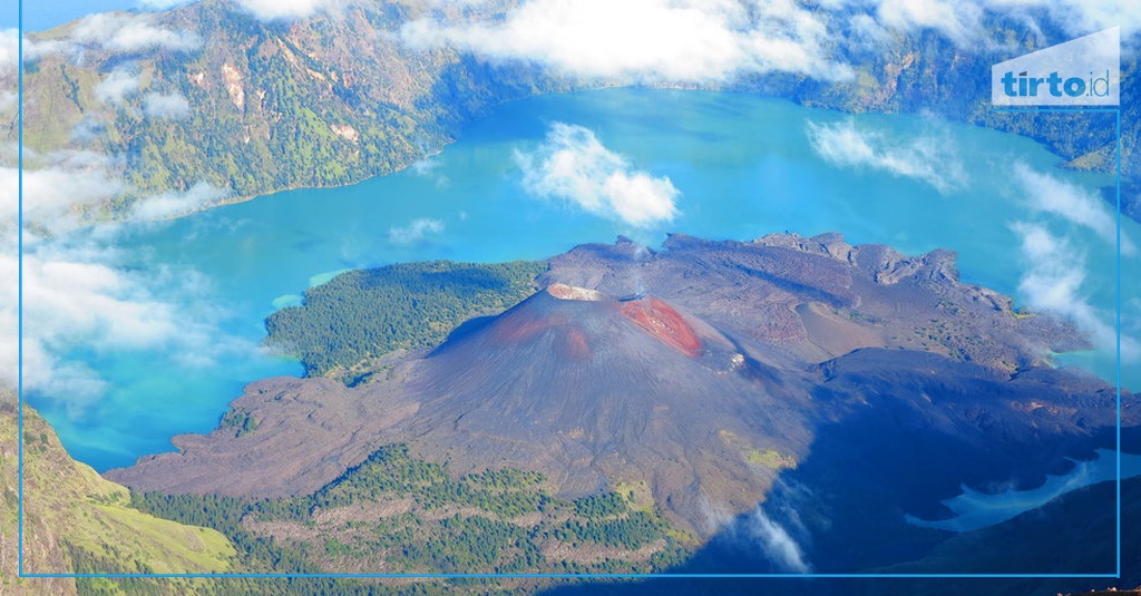 Sejarah Gunung Rinjani: Asal Usul, Geologi, dan Kisah Letusan