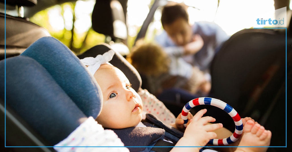 Tips Melakukan Perjalanan Jarak Jauh Bersama Anak dengan Mobil Tips Melakukan Perjalanan Jarak Jauh Bersama Anak dengan Mobil