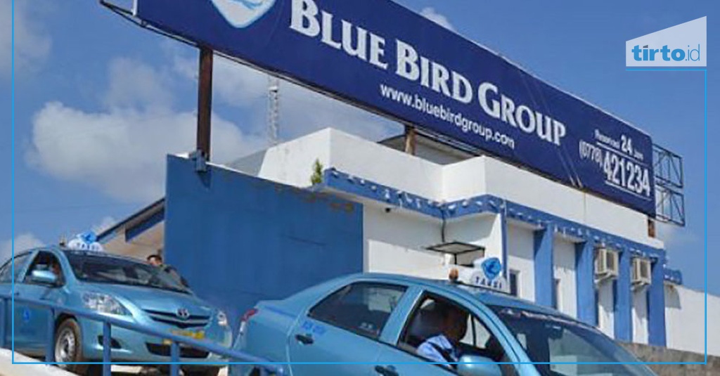 Blue Bird Sediakan Mobil Listrik Tesla Model X & BYD e6 untuk Taksi