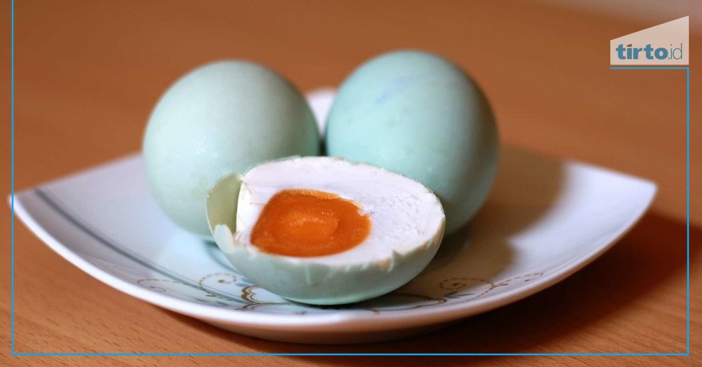Bahan & Cara Mudah Membuat Telur Asin (Salted Egg) Sendiri di Rumah
