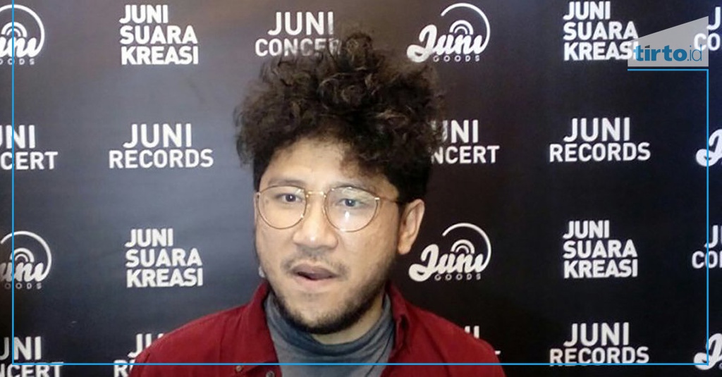 Kunto Aji: Album Mantra Mantra dan Video Musik Pilu Membiru