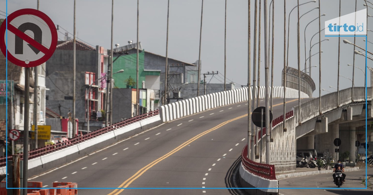 Mengenal Marka Jalan Yellow Box Junction: Fungsi dan Tujuannya