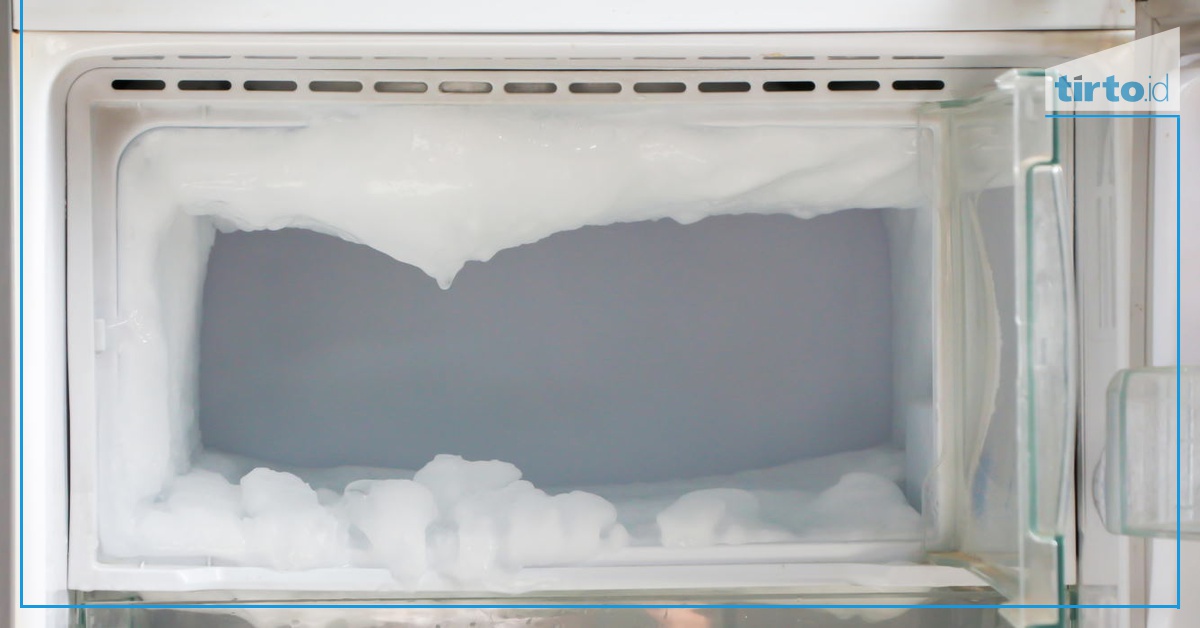 Cara Membersihkan Bunga Es di Freezer Kulkas