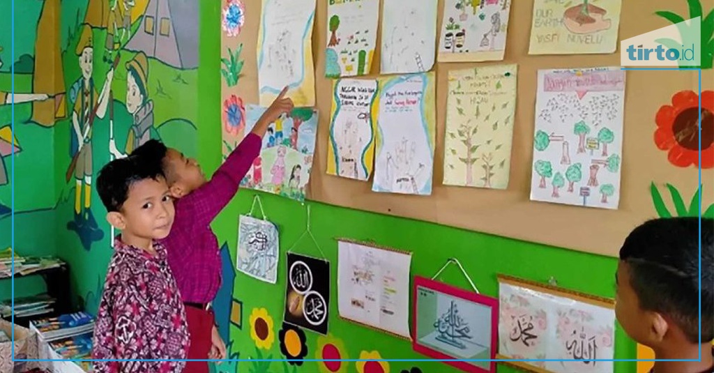 Kumpulan Ide Mading Hari Ibu 2023 dan Cara Membuatnya