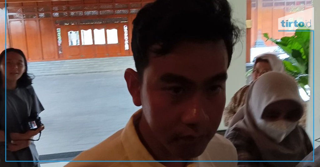 Gibran Mengaku Dapat Ucapan Selamat dari Jokowi & Kader PDIP Gibran Mengaku Dapat Ucapan Selamat dari Jokowi & Kader PDIP