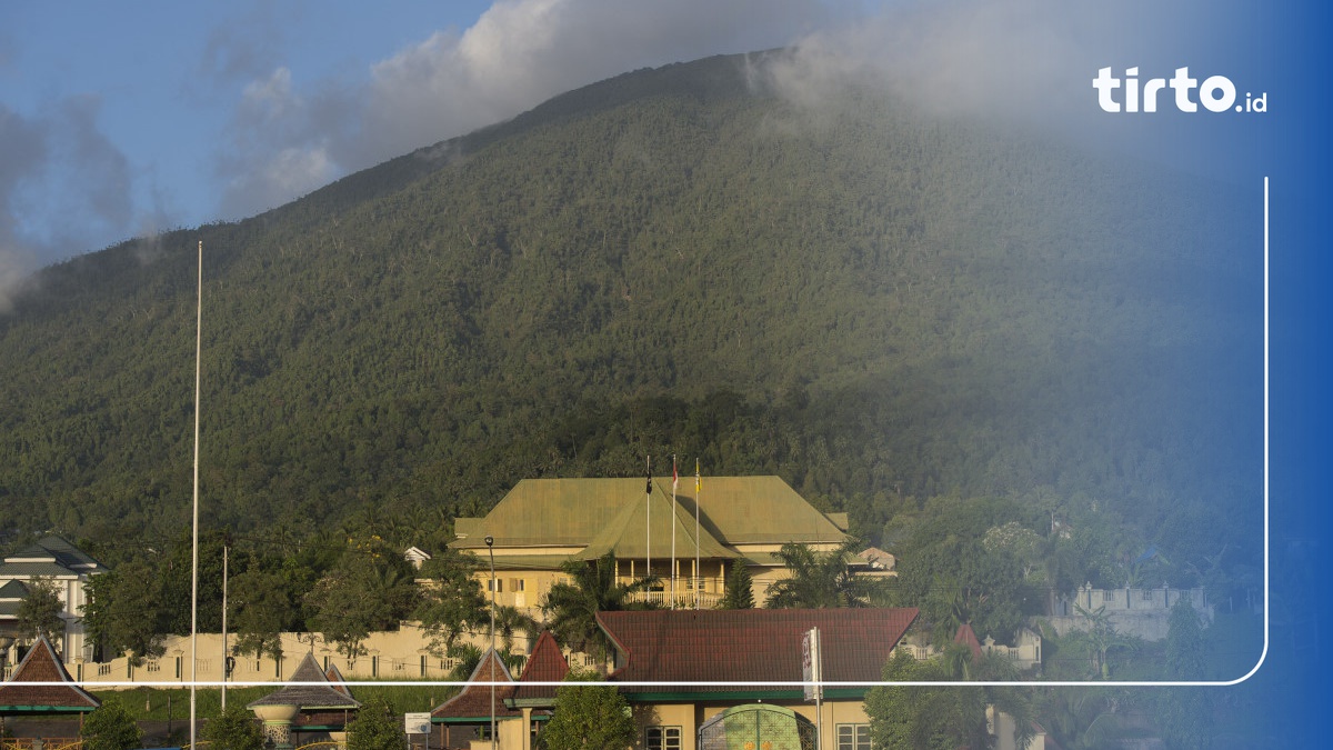 Gunung Gamalama Ternate Meletus, Status Masih Waspada