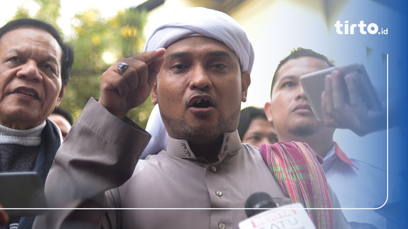 Lebih Baikkah Produk Anjuran Tokoh FPI ketimbang Google & Facebook?