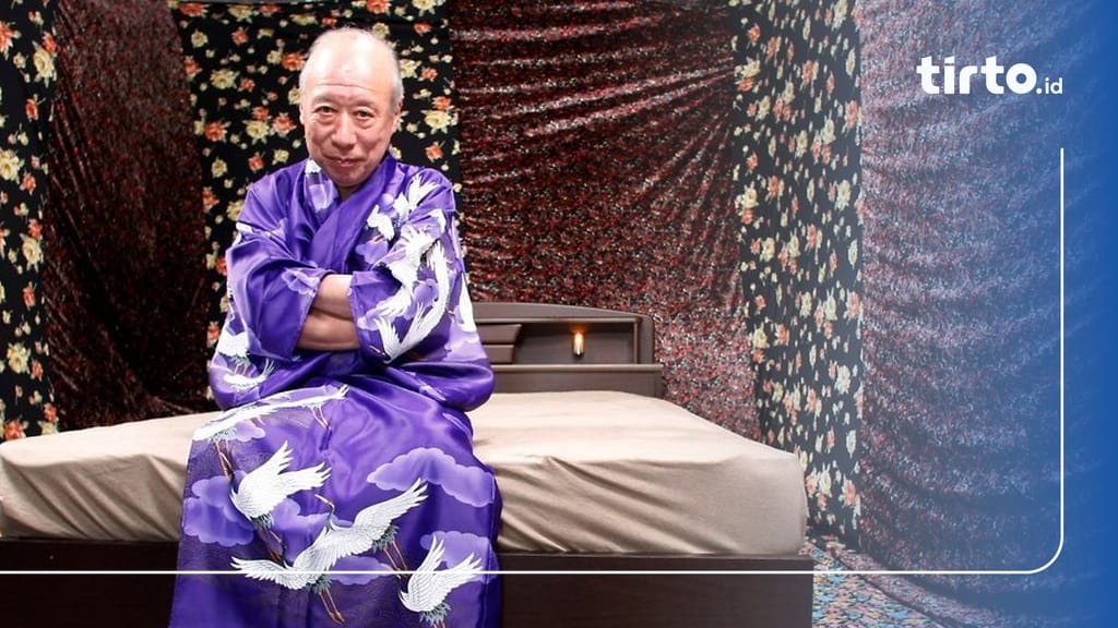 Heboh Foto Kakek Aktor Film Bokep Jepang Memijit Kaki Paha Membalas