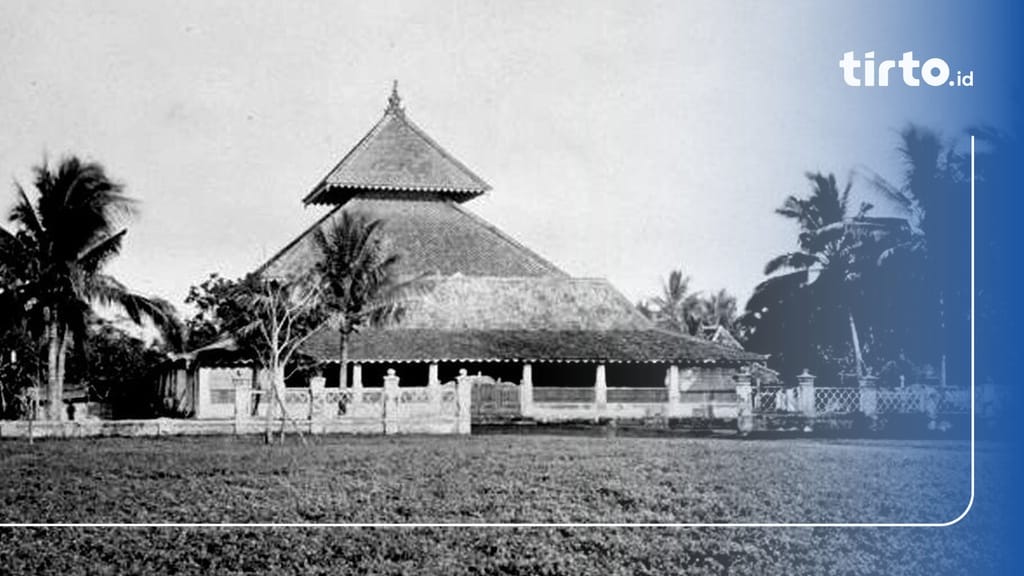 Sejarah Masjid Agung Demak: Simbol Kekuasaan Ilahiah Raja Jawa