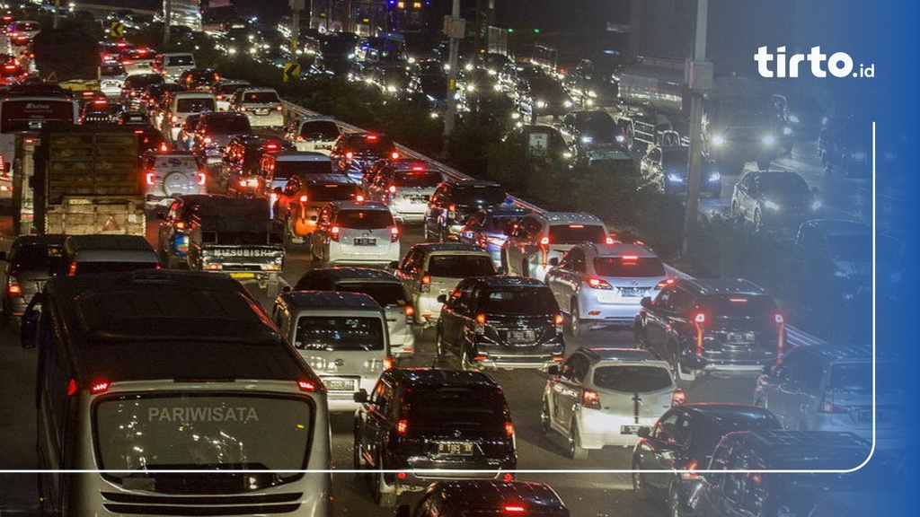 Masyarakat Masih Lebih Pilih Kendaraan Pribadi Walau BBM Naik