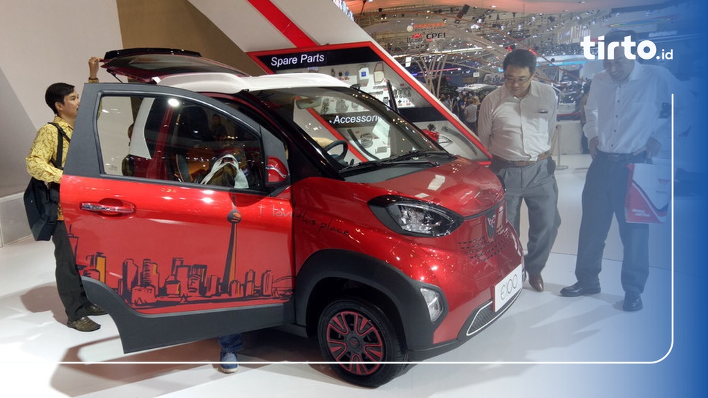 Wuling Kenalkan E200 & E100 di Indonesia Electric Motors Show 2019