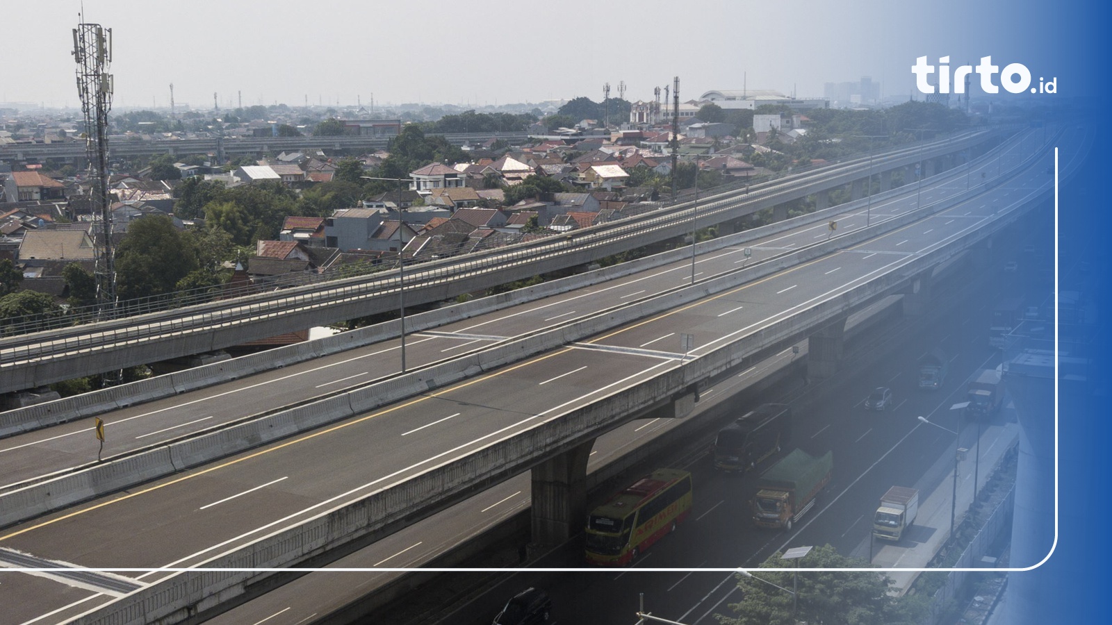 Imbas Macet, Akses Jalan Tol MBZ Arah Cikampek Ditutup Sementara