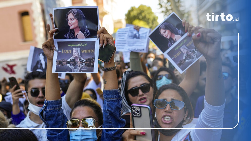 Revolusi Iran dan Represi terhadap Tubuh Perempuan