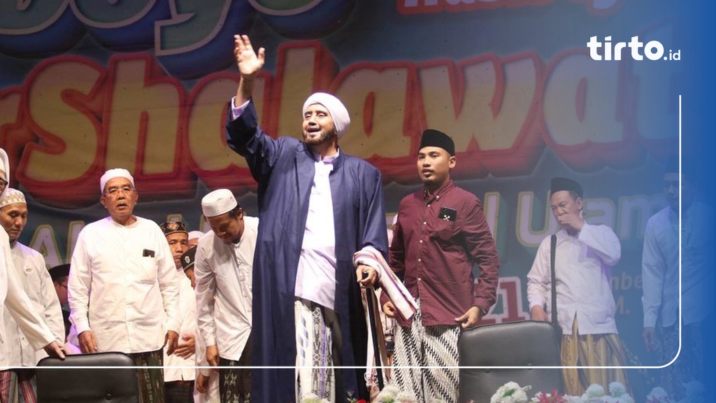 Lirik Padang Bulan dan Artinya yang Biasa Dibawakan Habib Syech