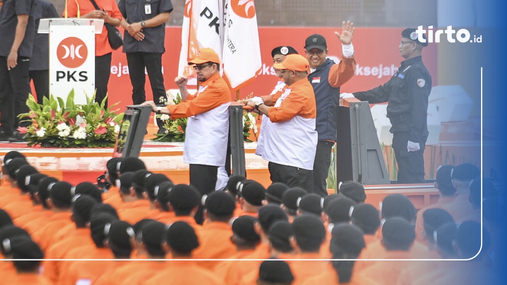 Daftarkan Caleg ke KPU, PKS Gelar Karnval Budaya
