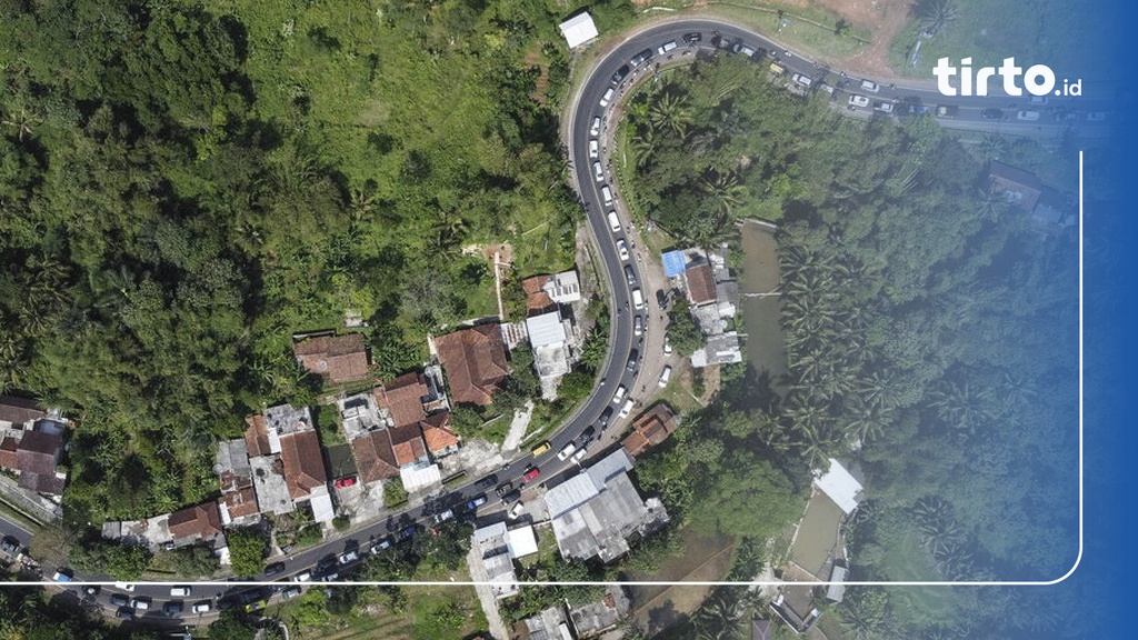 Polres Garut Terapkan One Way di Jalur Bandung-Tasikmalaya