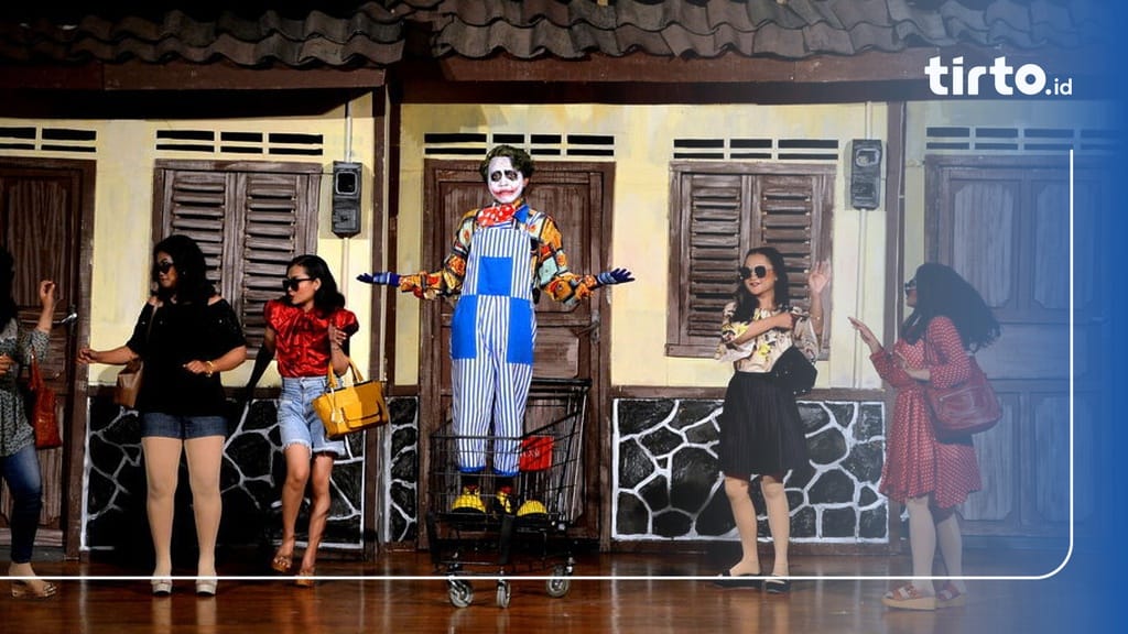 10 Contoh Naskah Teater Pendek dengan Tema Beragam