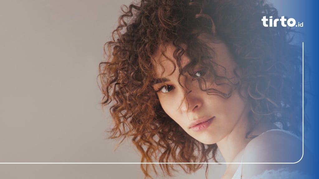 Berbagai Jenis Rambut Keriting dan Cara Merawatnya