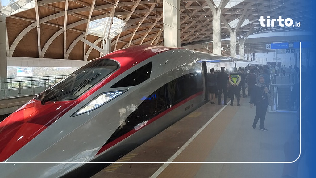 Jokowi Pastikan Tak Subsidi Tarif Kereta Cepat Jakarta-Bandung