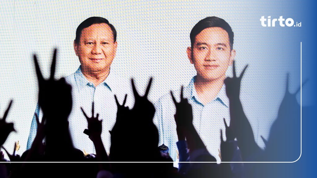 Tim Prabowo-Gibran Bagikan Susu Gratis di Hari Pertama Kampanye