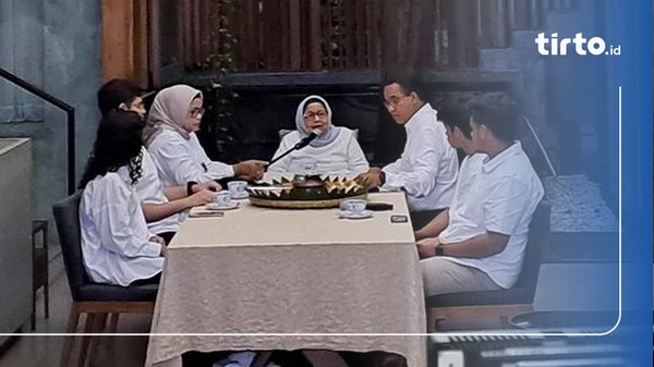 Anies dan Keluarga Doa Bersama Sebelum Berangkat ke TPS