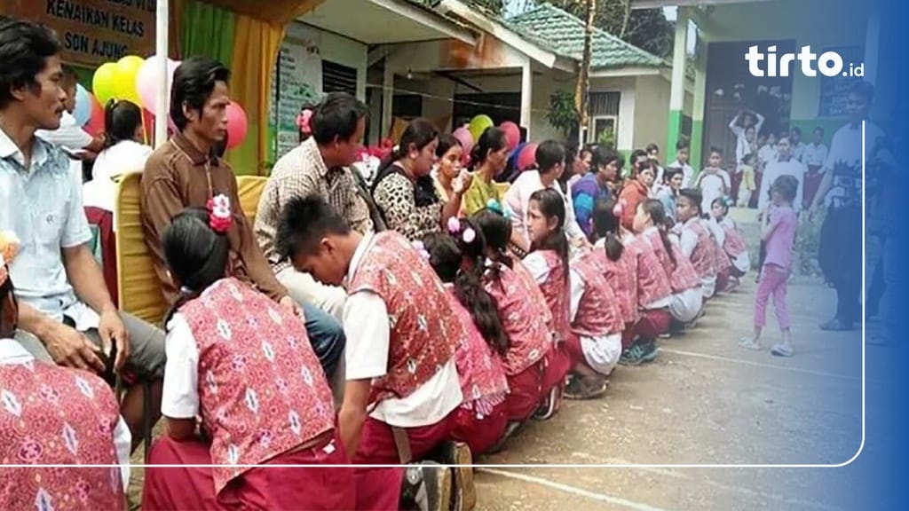 7 Contoh Teks MC Pembawa Acara Perpisahan Sekolah