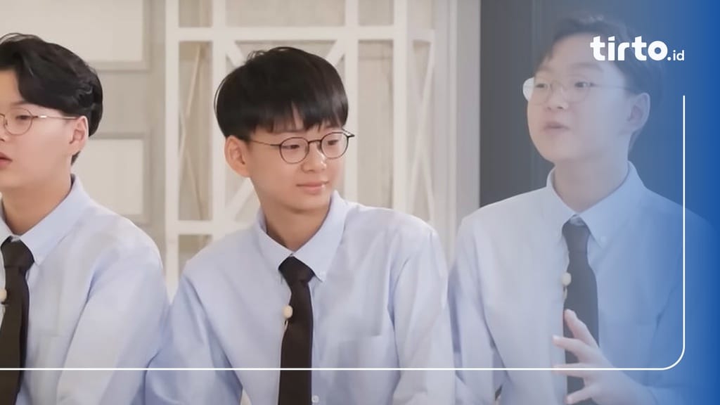 Profil Song Triplets Daehan, Minguk, Manse, Serta Ayah-Ibunya