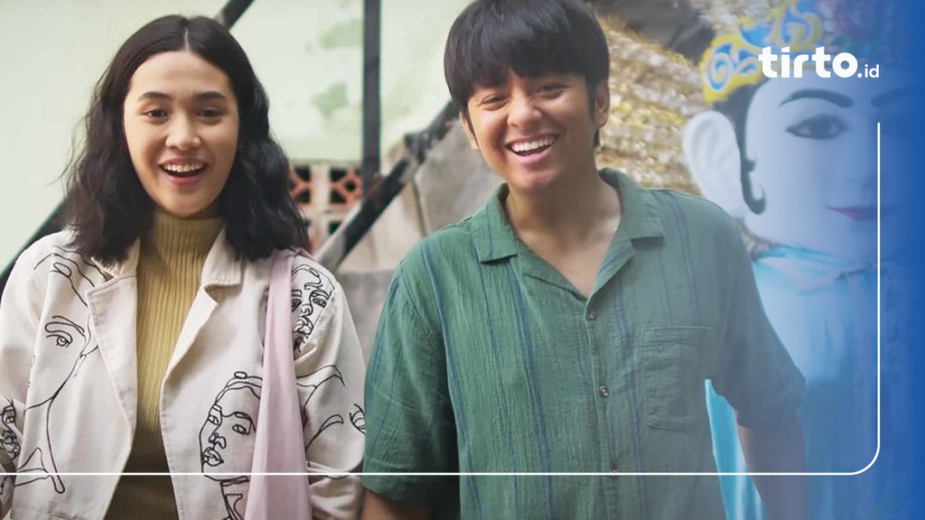 Nonton Film Dua Hati Biru, Sinopsis, dan Link Streaming