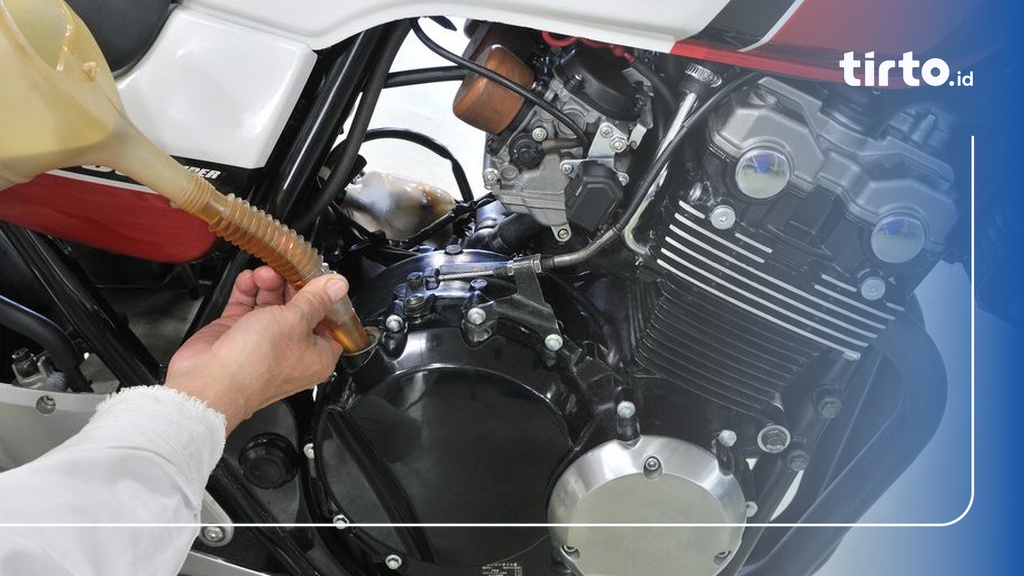 Daftar Oli Samping 2 Tak yang Bagus untuk Motor dan Harganya