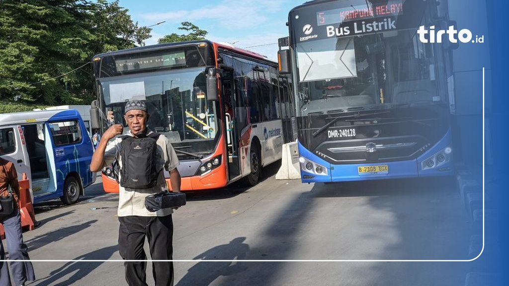 Daftar Rute Transjakarta Alami Penyesuaian Imbas Banjir Hari Ini