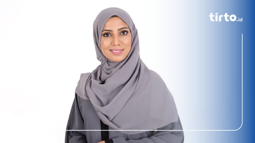 8 Ide Warna Jilbab yang Cocok dengan Gamis Abu-Abu untuk Bukber